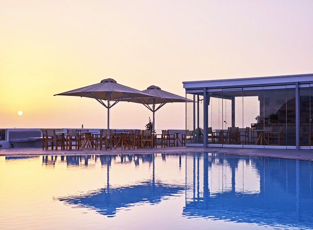 Santorini Palace In Santorini | Olympic Holidays
